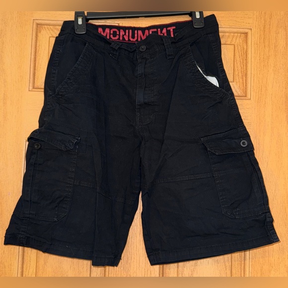 Monument | Shorts | Black Cargo Shorts With Modern Elastic Waistband ...